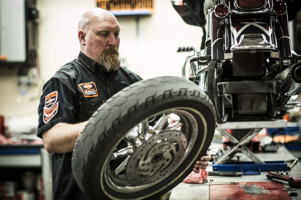 Tire Tech, Straight from the Top! - Iron Trader News