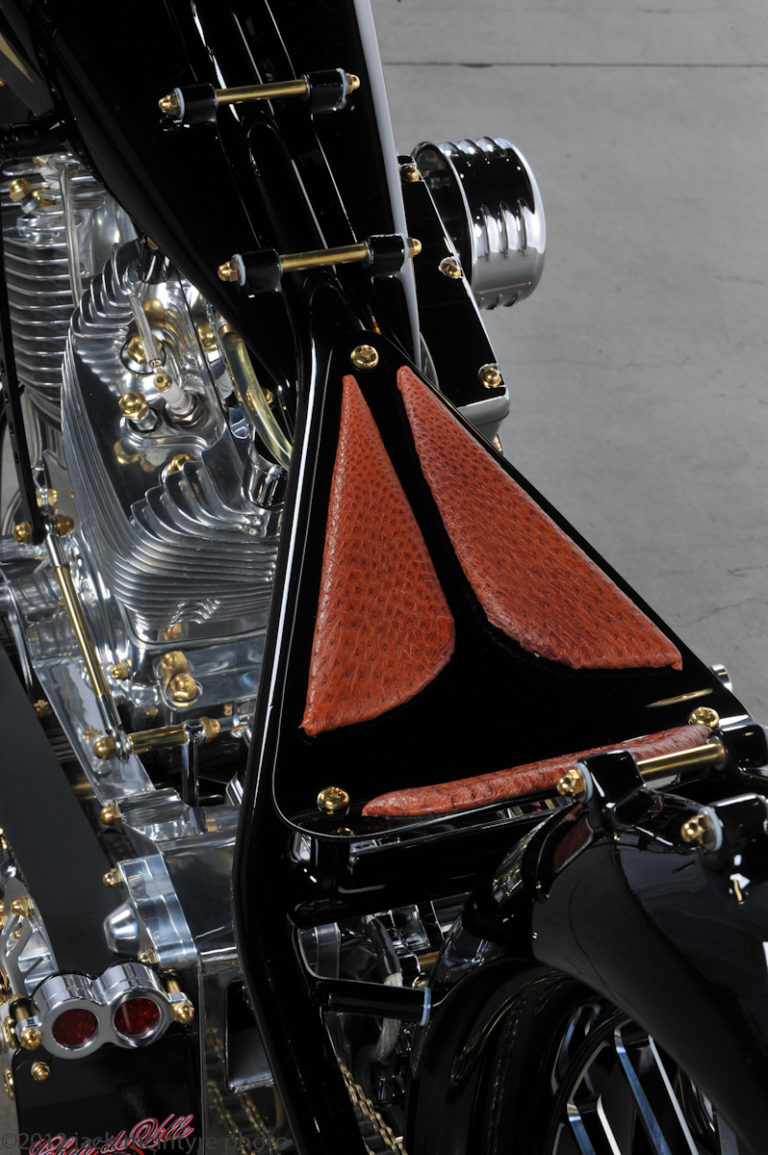 CHOP DELUXE, STUNNING MOTORCYCLE BY BUILDER SHAUN RUDDY - Iron Trader News
