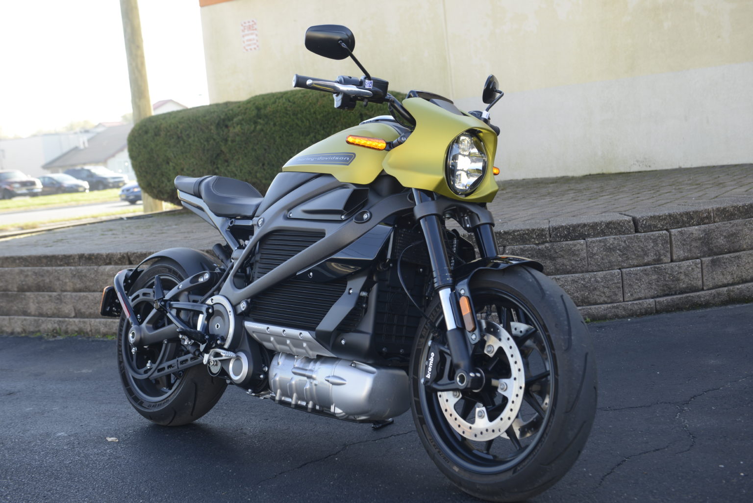 THE IRON-TRADER NEWS H-D LiveWire TEST RIDE - Iron Trader News